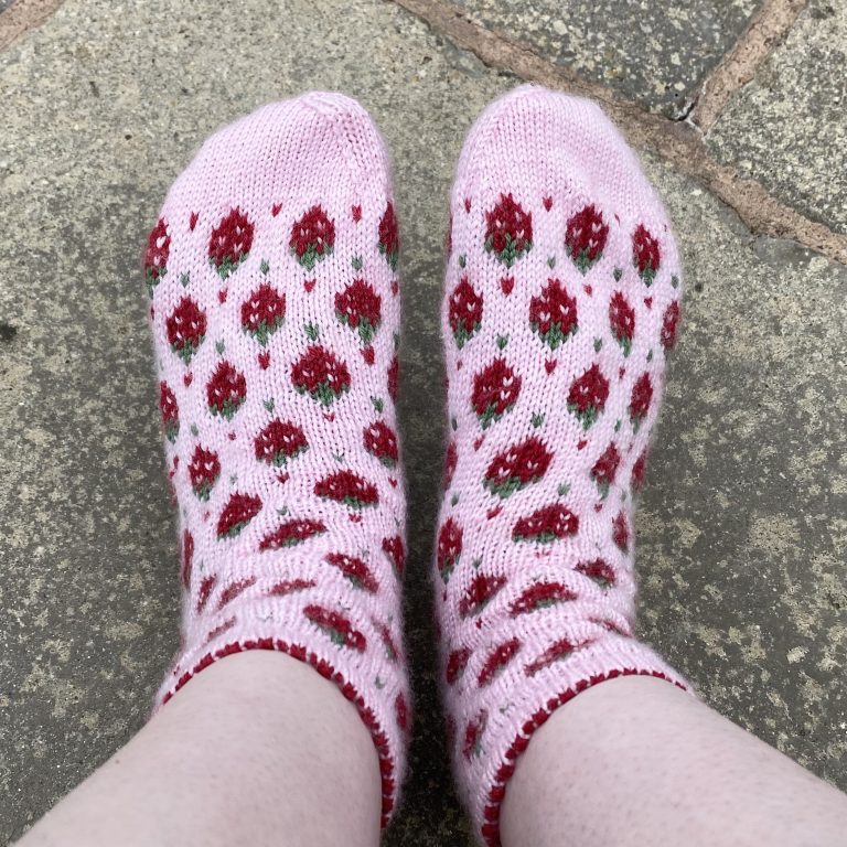 Project Knitwear #10: Itty Bitty Berry Socks – Gemma At Home