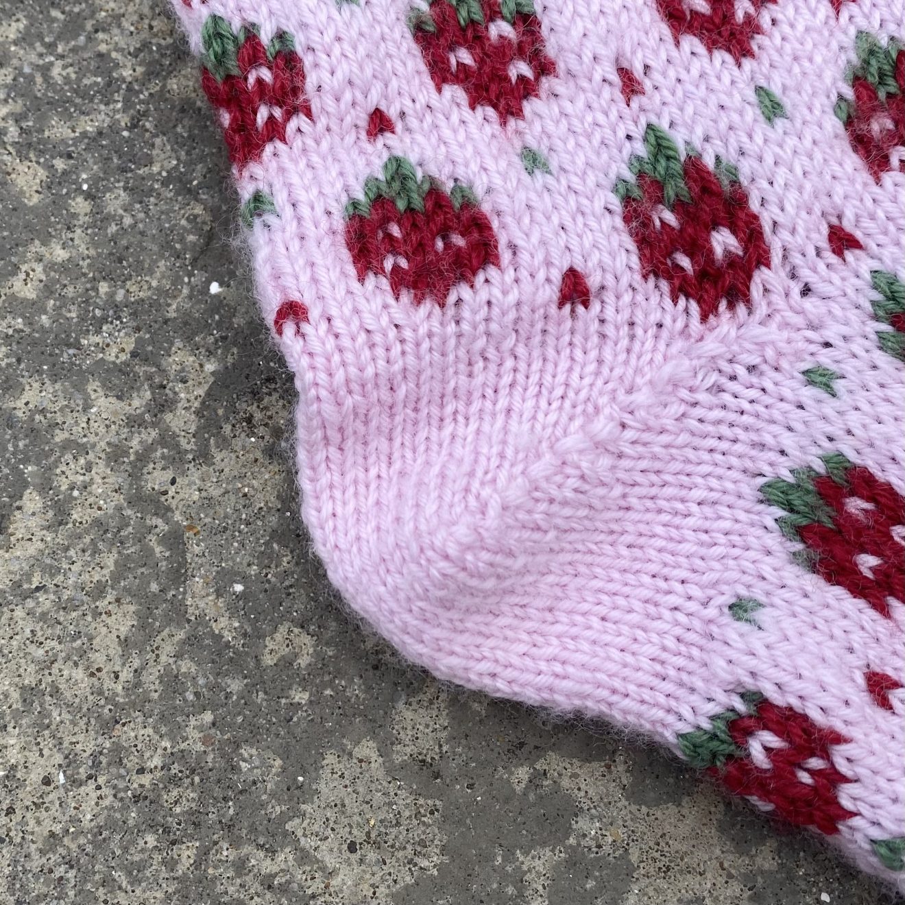 Project Knitwear #10: Itty Bitty Berry Socks – Gemma At Home